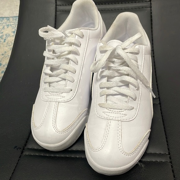 Puma | Shoes | Puma Cheer Shoes | Poshmark